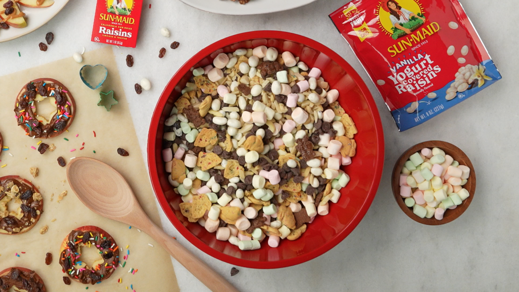 Gimme S'mores Trail Mix - SUN-MAID